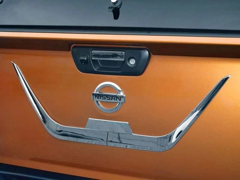 Nissan Navara NP300 Black Tailgate Styling Trim – 4x4 Bitz
