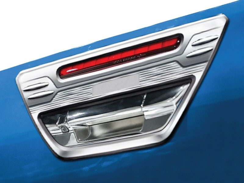 Toyota Hilux 2016-2020 Chrome 3rd Break Light Cover – 4x4 Bitz